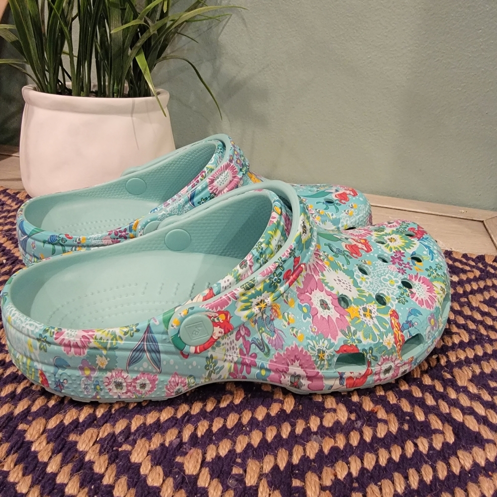 Mermaid Crocs Vera Bradley Size 8 - Gem